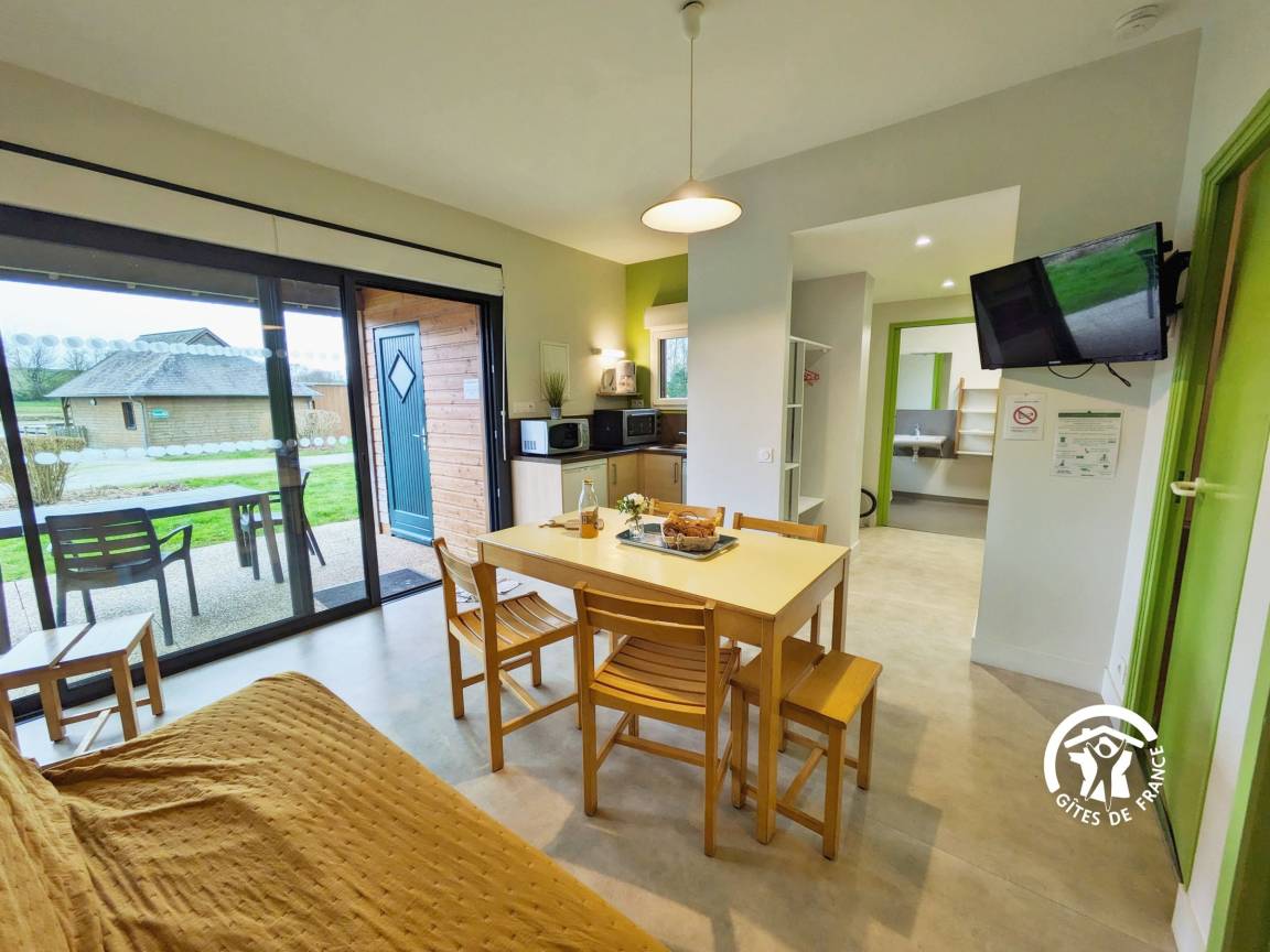41 M² Cottage ∙ 2 Bedrooms ∙ 2 Guests - Mayenne