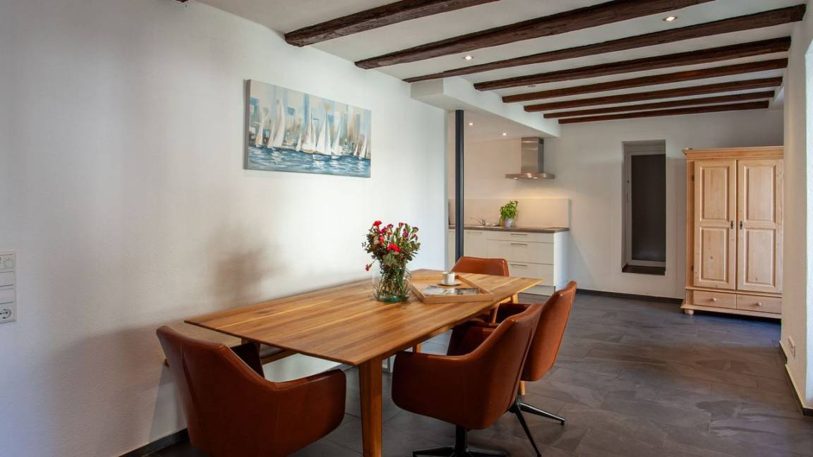 121 M² Ferienhaus ∙ 2 Schlafzimmer ∙ 7 Gäste - Sipplingen