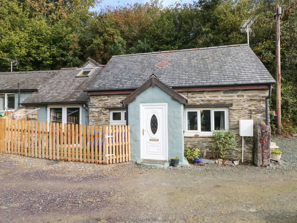 Cottage ∙ 2 Bedrooms ∙ 4 Guests - Carmarthenshire
