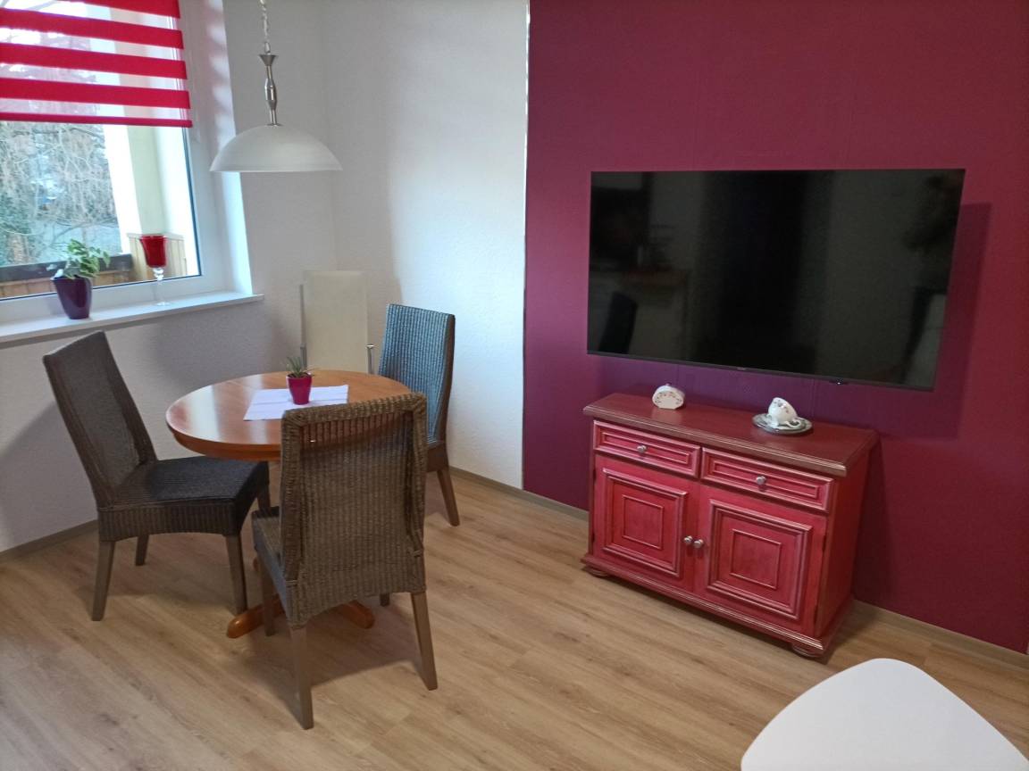 34 M² Ferienwohnung ∙ 1 Schlafzimmer ∙ 4 Gäste - Naumburg (Saale)