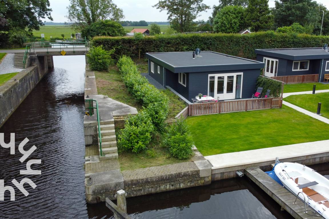 70 M² House ∙ 2 Bedrooms ∙ 4 Guests - Emmeloord