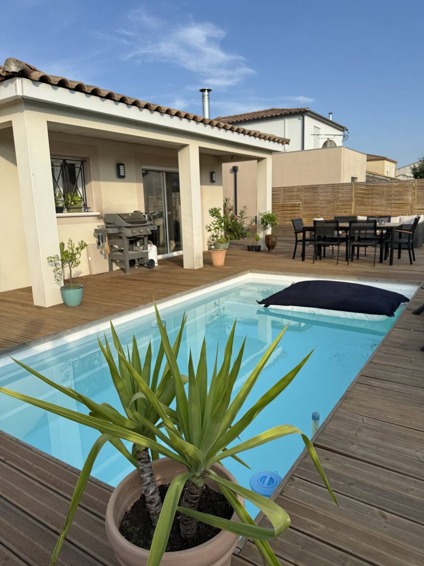 90 M² Huis ∙ 2 Slaapkamers ∙ 4 Gasten - Bellegarde