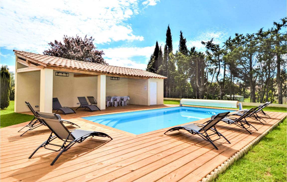 148 M² Maison De Vacances ∙ 4 Chambres ∙ 10 Personnes - Uzès