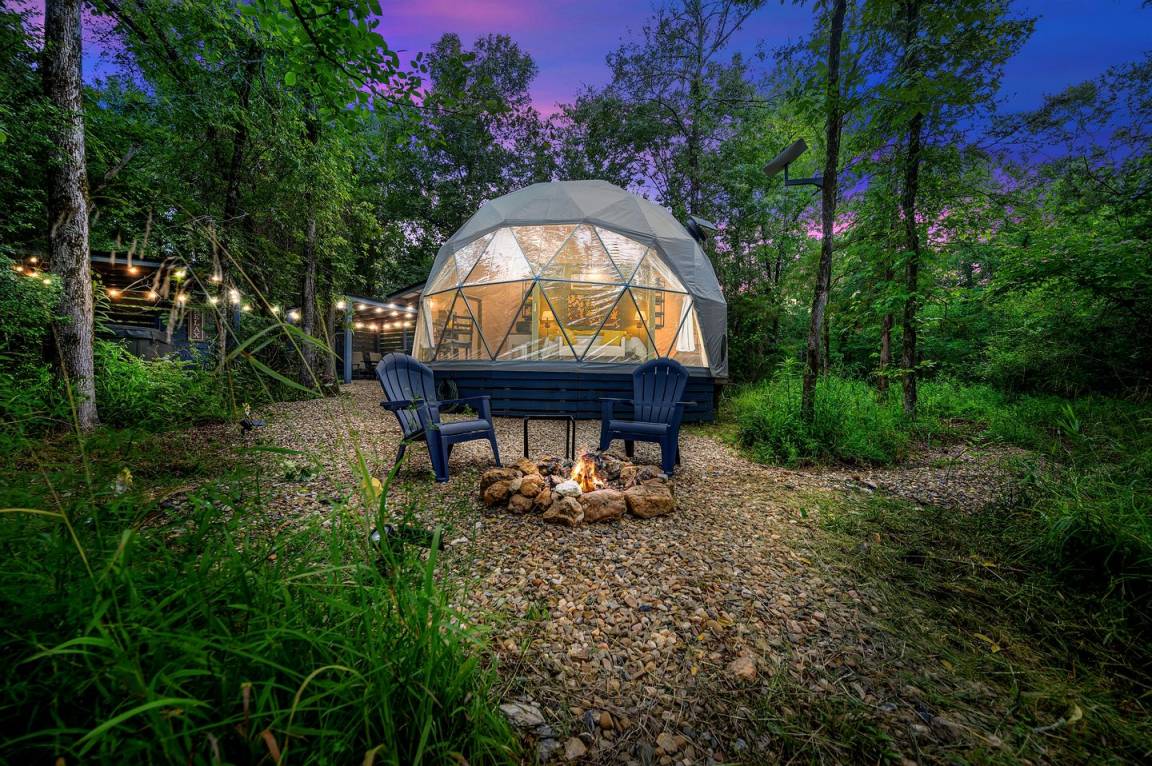 Camping ∙ 1 Bedroom ∙ 2 Guests - Broken Bow, OK