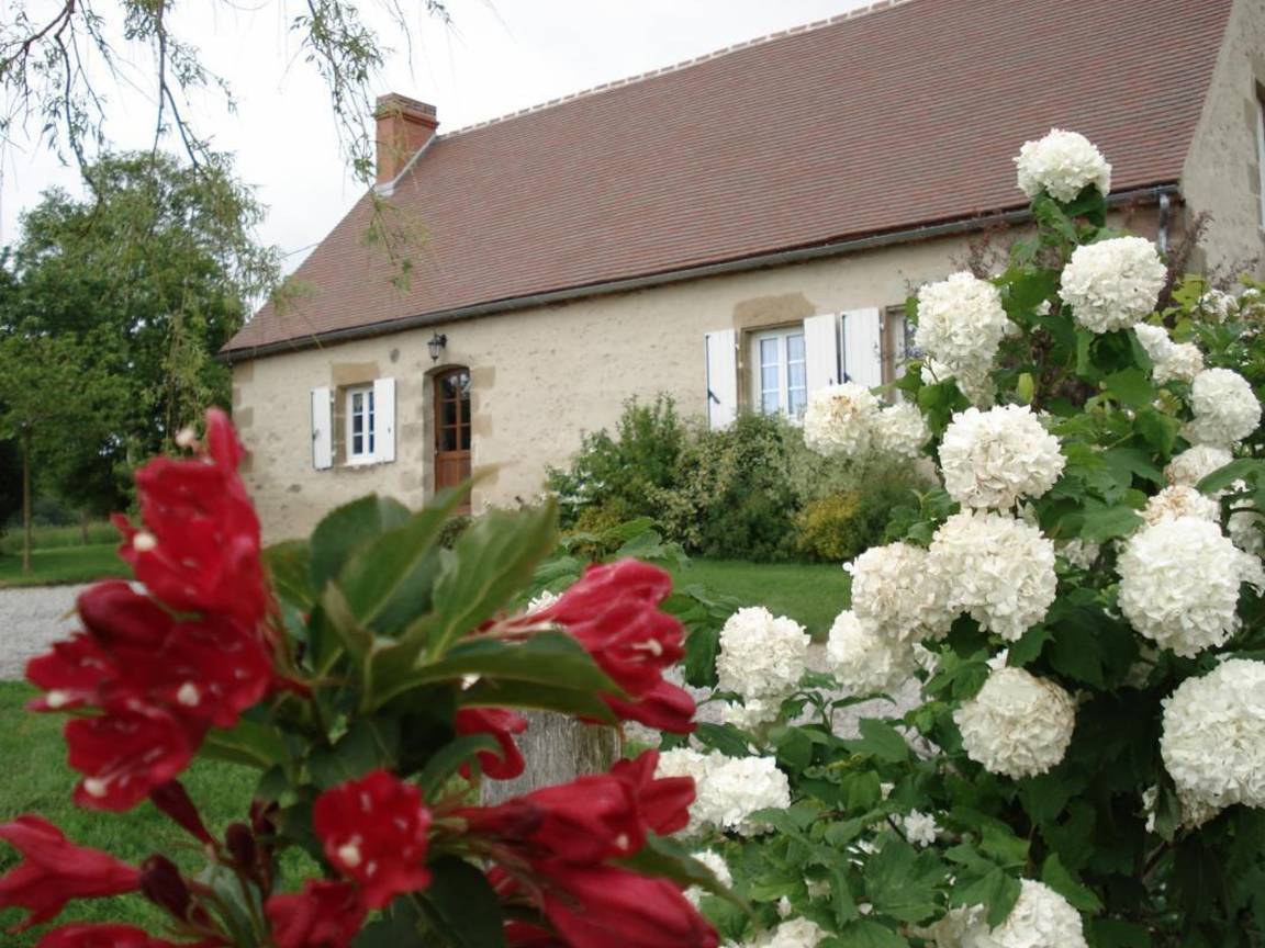 95 M² Cottage ∙ 3 Chambres ∙ 6 Personnes - Montmarault