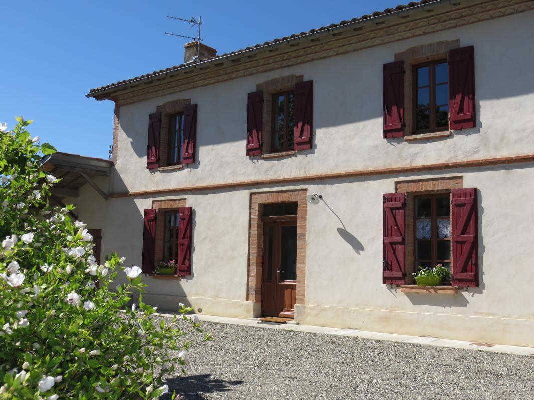 115 M² Gîte ∙ 2 Chambres ∙ 5 Personnes - L'Isle-Jourdain