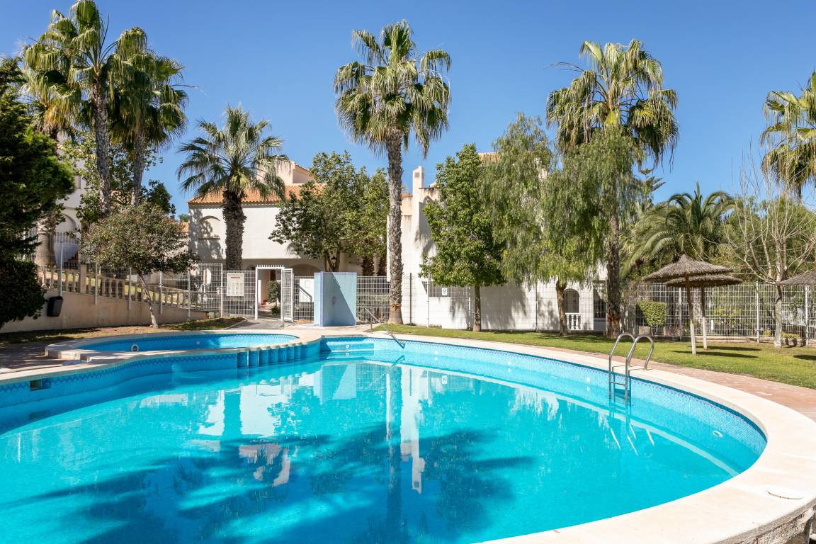 75 M² Casa ∙ 2 Habitaciones ∙ 5 Huéspedes - Isla de Tabarca