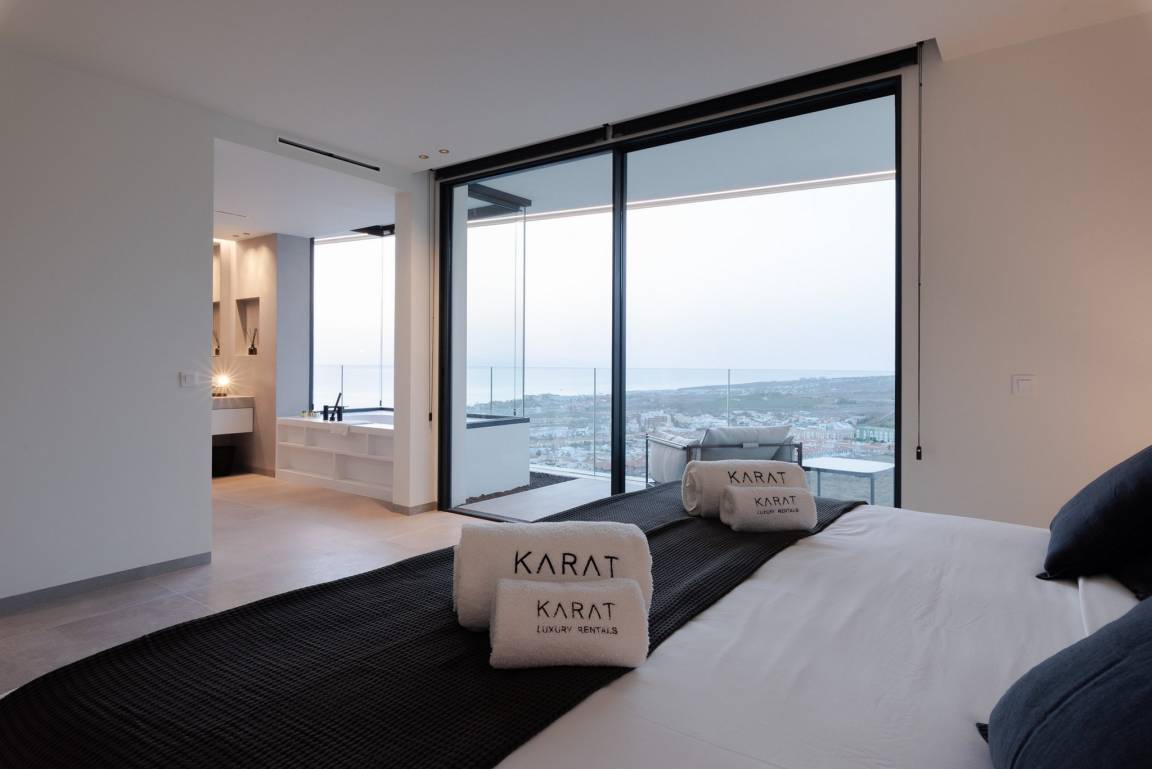 Villa ∙ 5 Slaapkamers ∙ 10 Gasten - Los Cristianos
