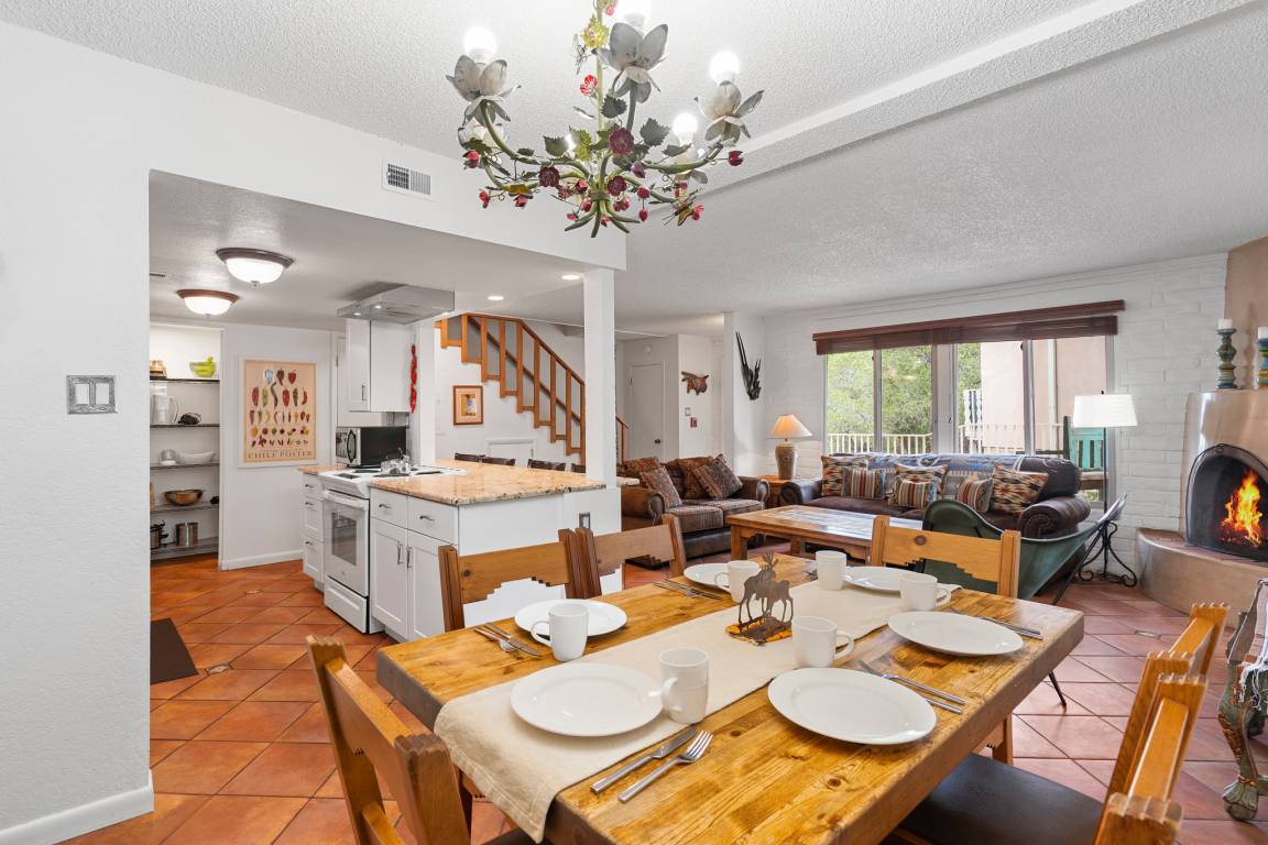 Condo ∙ 2 Bedrooms ∙ 6 Guests - Santa Fe, NM
