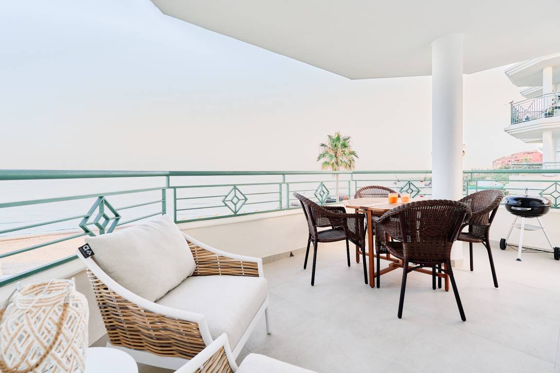 90 M² Apartamento ∙ 2 Habitaciones ∙ 4 Huéspedes - Torrox Costa