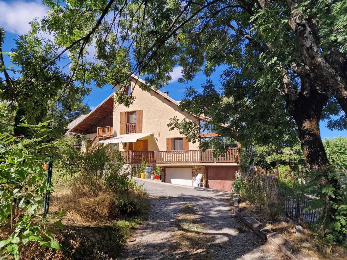 140 M² Gîte ∙ 3 Chambres ∙ 6 Personnes - Réallon