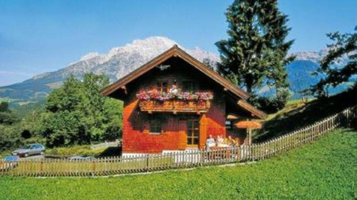 105 M² Ferienwohnung ∙ 4 Schlafzimmer ∙ 6 Gäste - Leogang