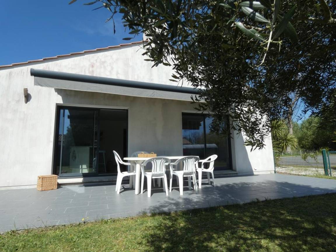 95 M² Maison De Vacances ∙ 4 Chambres ∙ 10 Personnes - Notre-Dame-de-Monts