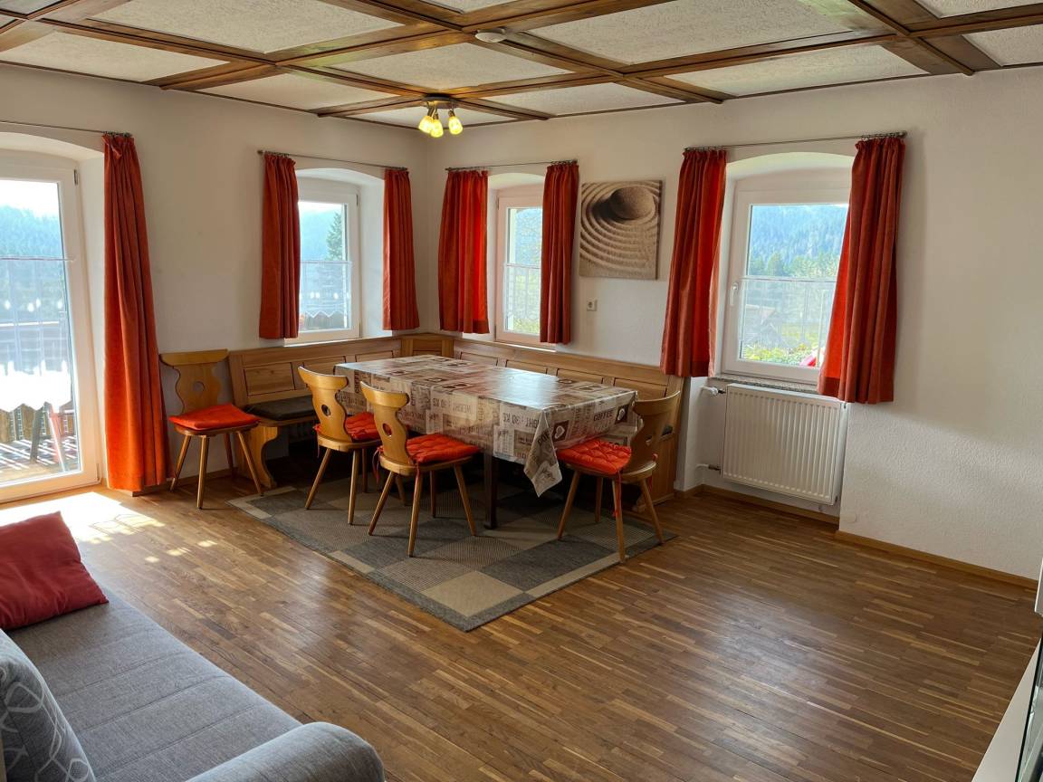 65 M² Apartment ∙ 2 Bedrooms ∙ 5 Guests - Schiltach