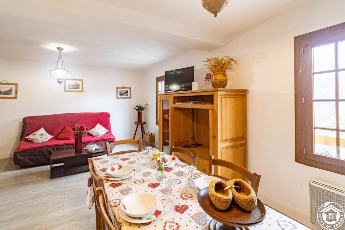 62 M² Mökki ∙ 2 Makuuhuonetta ∙ 4 Vierasta - Luz-Saint-Sauveur