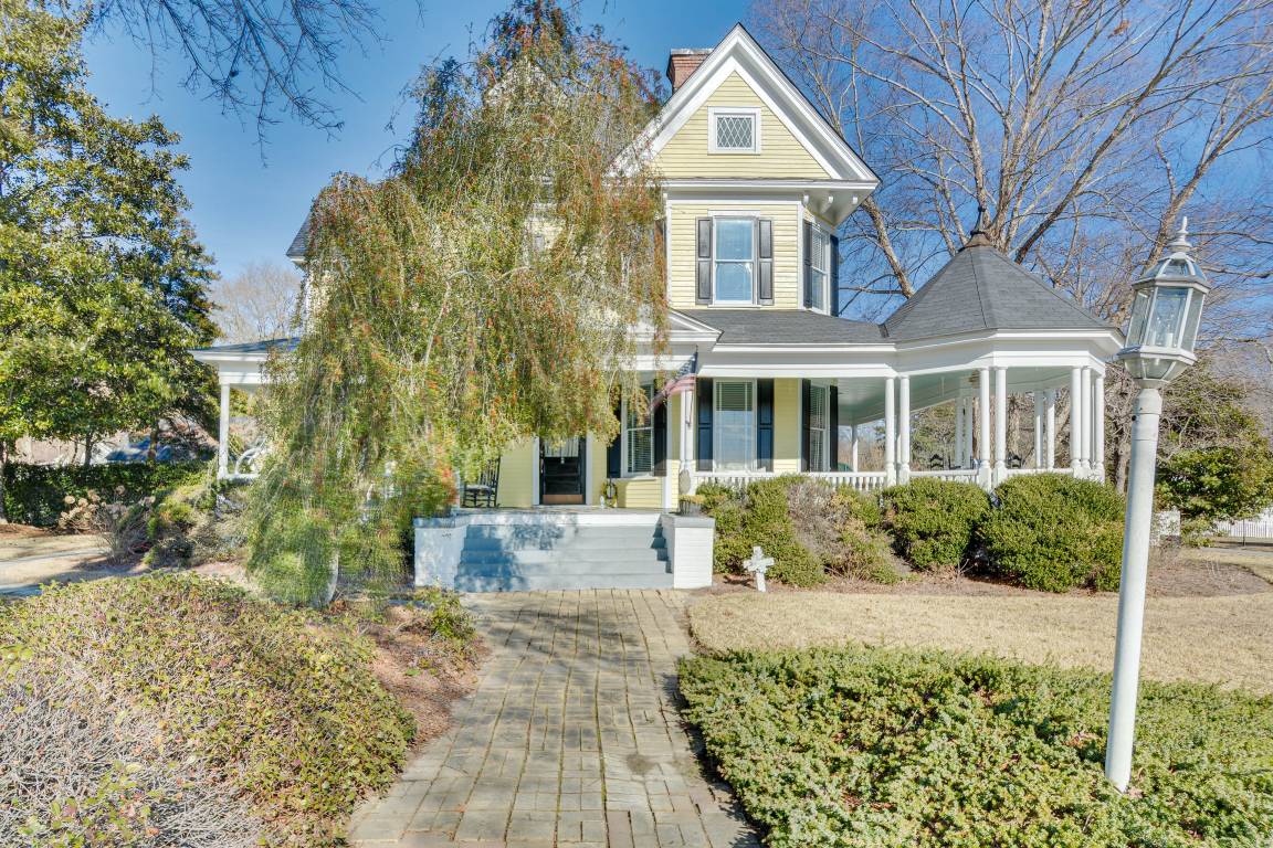 362 M² House ∙ 4 Bedrooms ∙ 10 Guests - Lake royale, Spring Hope