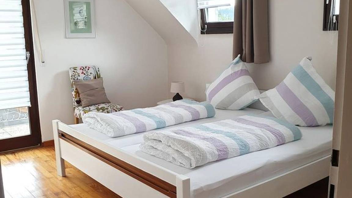 115 M² Ferienhaus ∙ 3 Schlafzimmer ∙ 5 Gäste - Idar-Oberstein