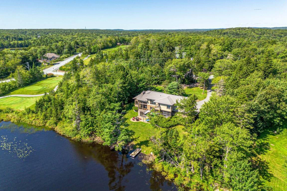 430 M² Maison De Vacances ∙ 5 Chambres ∙ 12 Personnes - Bedford
