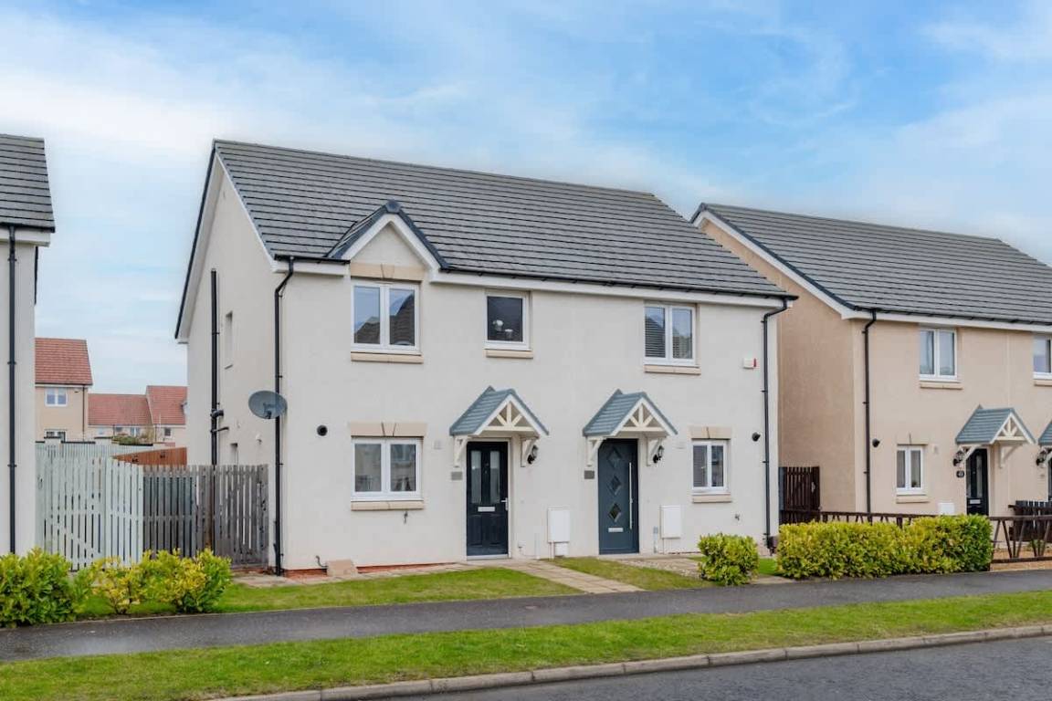 154 M² House ∙ 3 Bedrooms ∙ 5 Guests - Edinburgh, UK