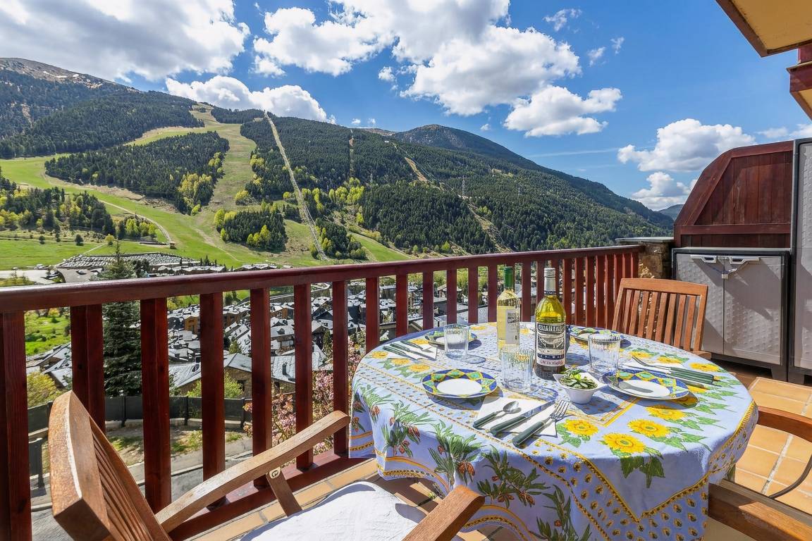 80 M² Ferienwohnung ∙ 2 Schlafzimmer ∙ 4 Gäste - Andorra