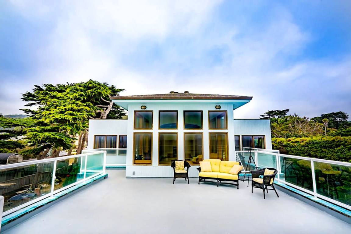 Accommodation ∙ 1 Bedroom ∙ 8 Guests - Venice Beach, California