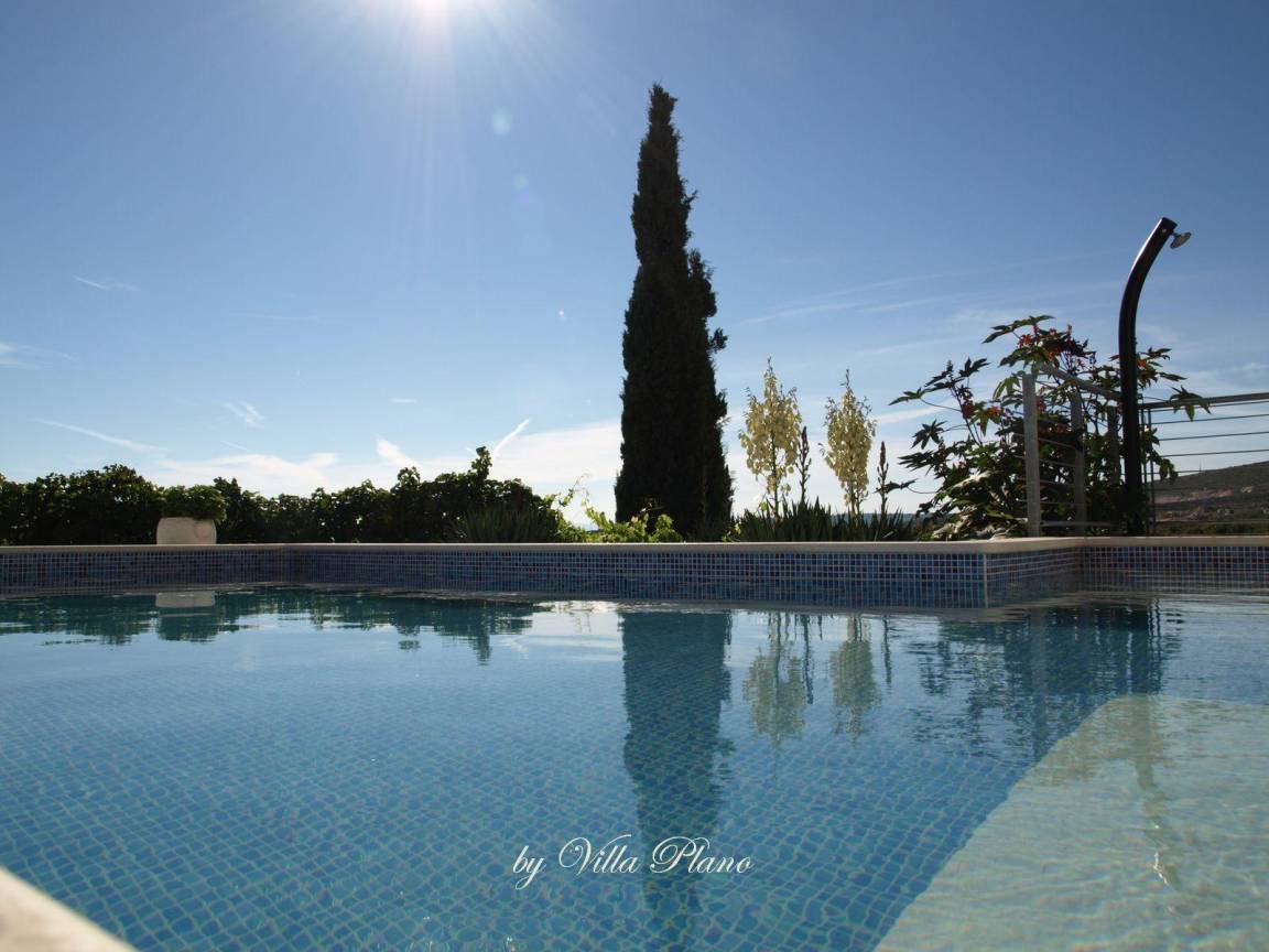 225 M² Huis ∙ 4 Slaapkamers ∙ 8 Gasten - Trogir