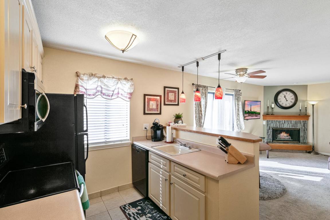 Apartment ∙ 1 Bedroom ∙ 2 Guests - Centennial, CO