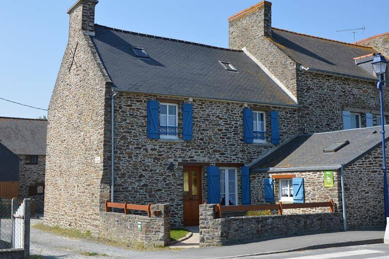 90 M² Gîte ∙ 3 Chambres ∙ 6 Personnes - Saint-Coulomb
