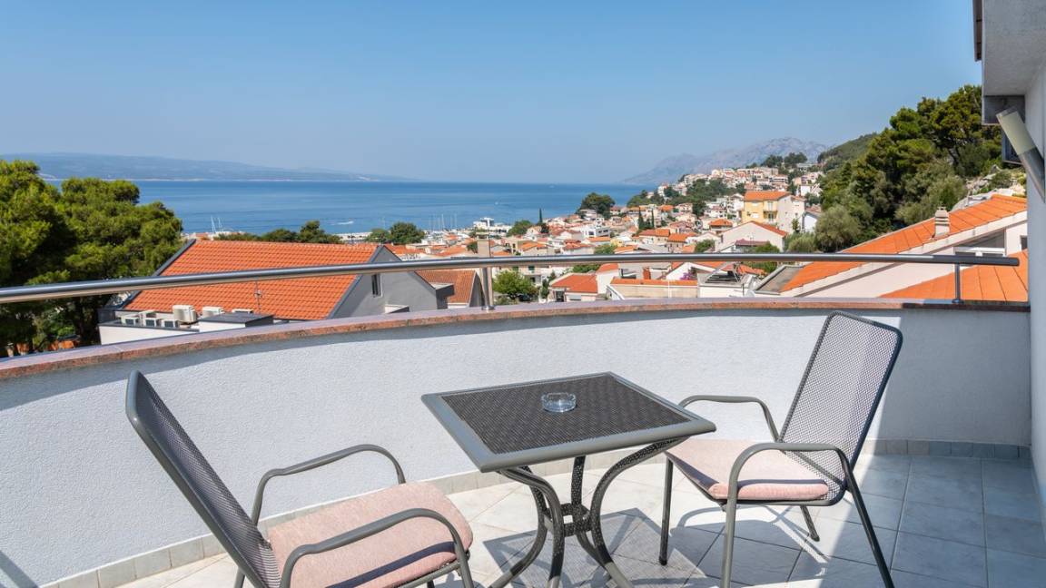 25 M² Hotelli ∙ 1 Makuuhuone ∙ 2 Vierasta - Brela