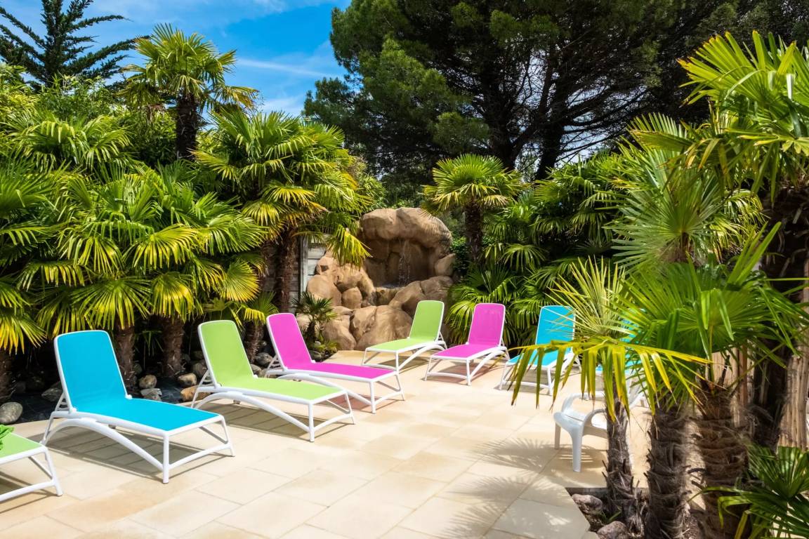 30 M² Caravan ∙ 2 Bedrooms ∙ 4 Guests - Île de Ré