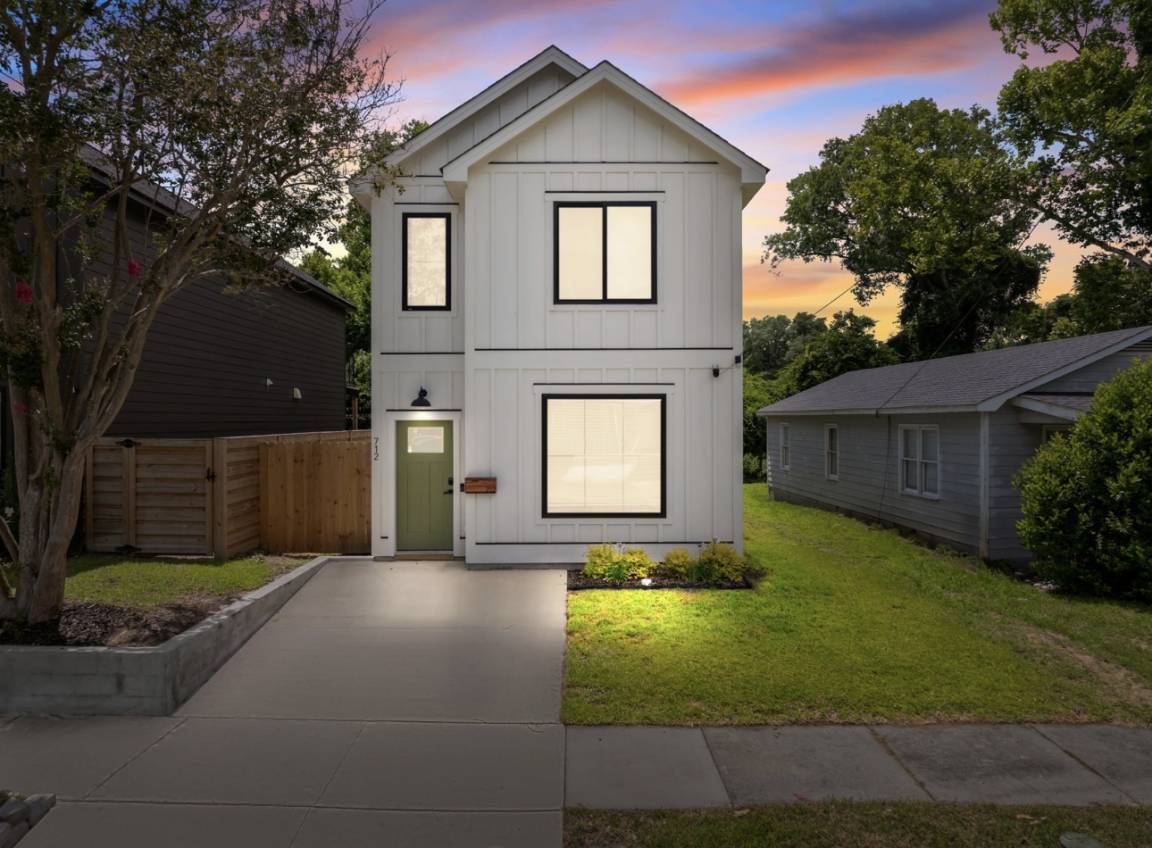 House ∙ 3 Bedrooms ∙ 7 Guests - Wilmington, NC