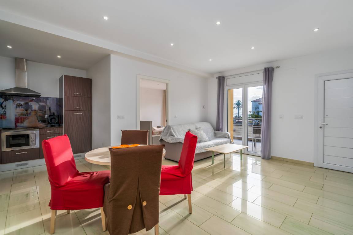 60 M² Apartment ∙ 1 Bedroom ∙ 4 Guests - Empuriabrava