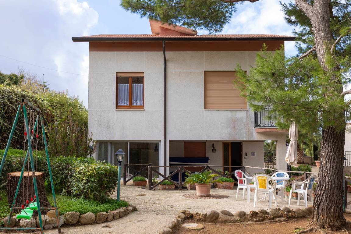 175 M² House ∙ 4 Bedrooms ∙ 11 Guests - Szicília