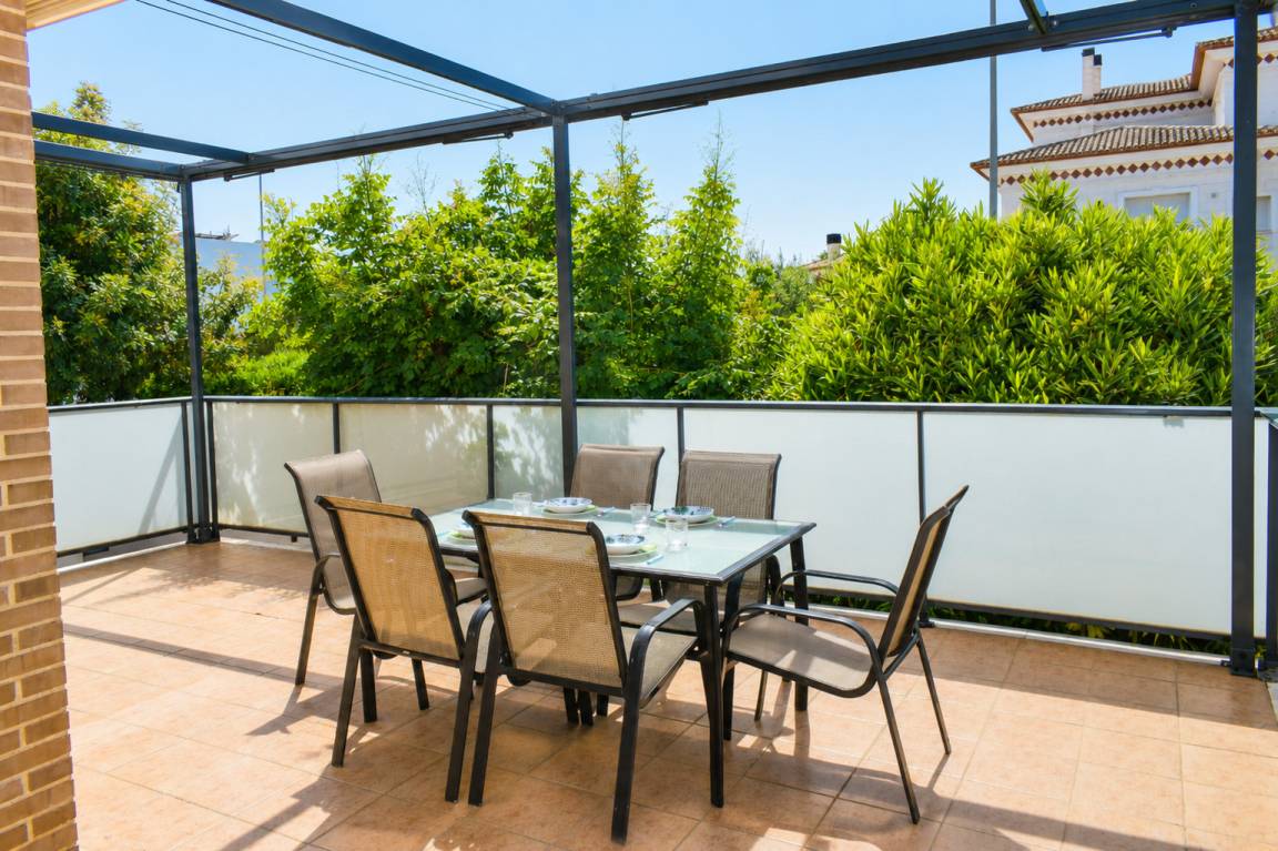 65 M² Apartamento ∙ 2 Habitaciones ∙ 4 Huéspedes - Oliva