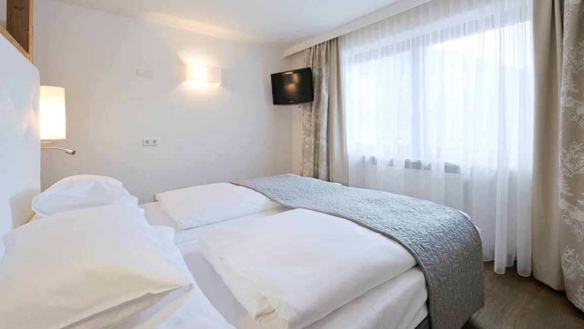 35 M² Hotel ∙ 1 Bedroom ∙ 2 Guests - Kühtai