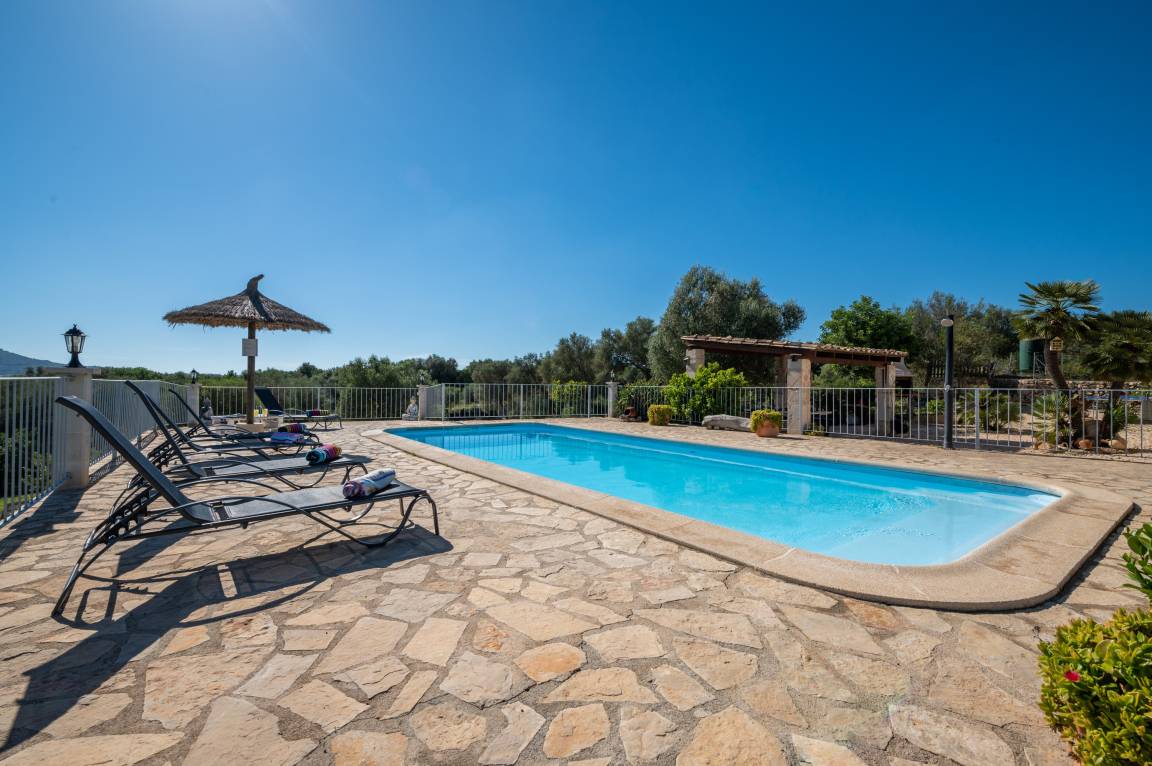 225 M² Finca ∙ 4 Bedrooms ∙ 8 Guests - Petra