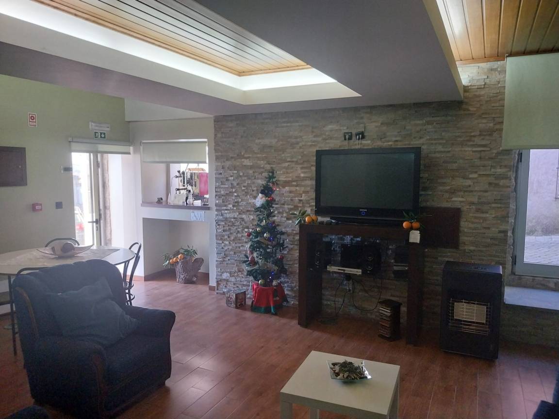 300 M² Villa ∙ 7 Habitaciones ∙ 15 Huéspedes - Travancinha