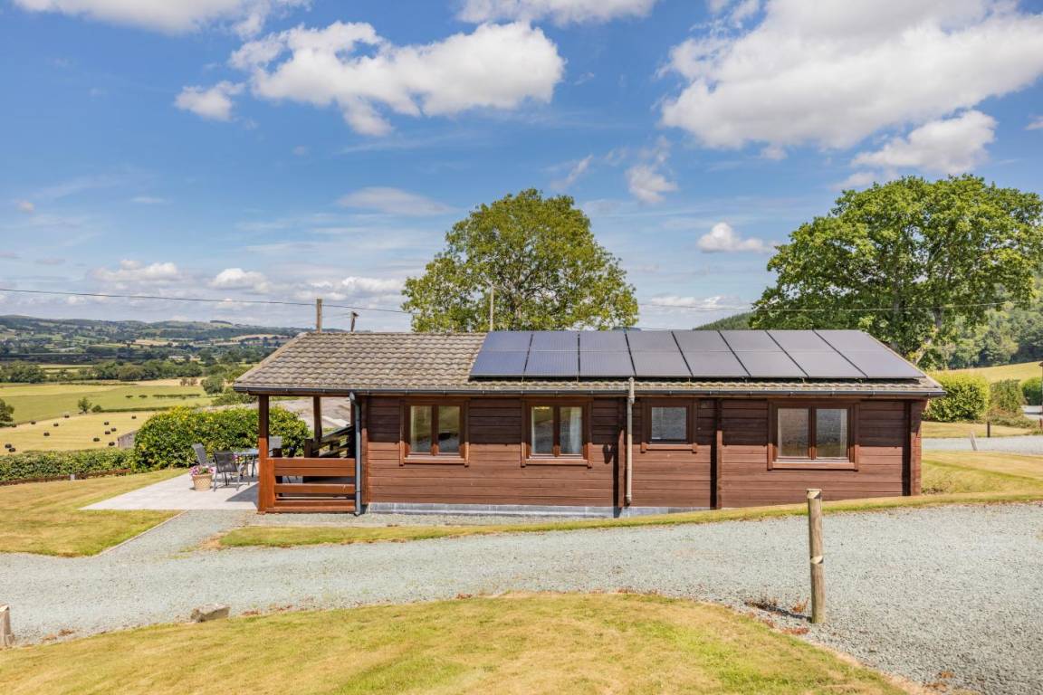 Lodge ∙ 2 Bedrooms ∙ 4 Guests - Llanidloes