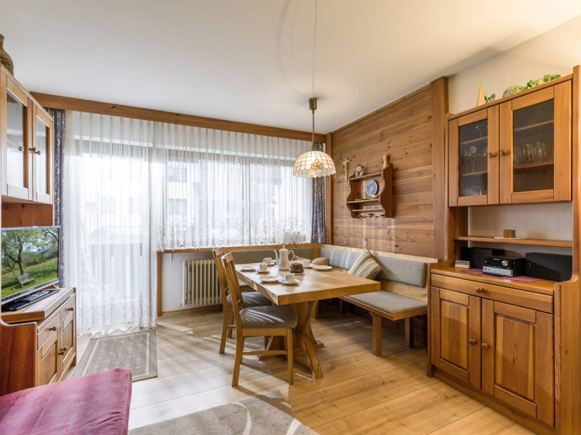 48 M² Ferienwohnung ∙ 1 Schlafzimmer ∙ 4 Gäste - Bad Feilnbach