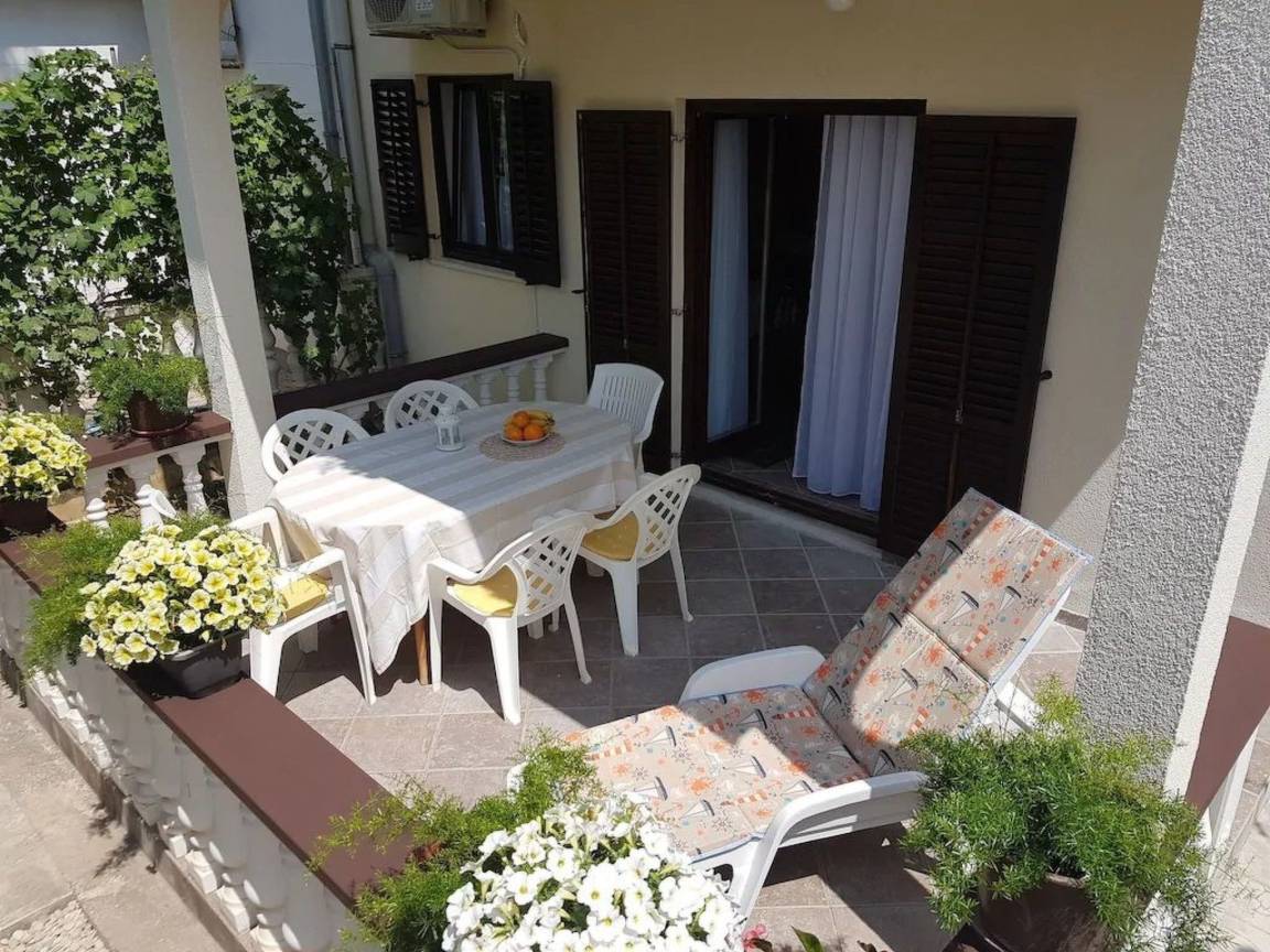 60 M² Apartment ∙ 2 Bedrooms ∙ 4 Guests - Privlaka