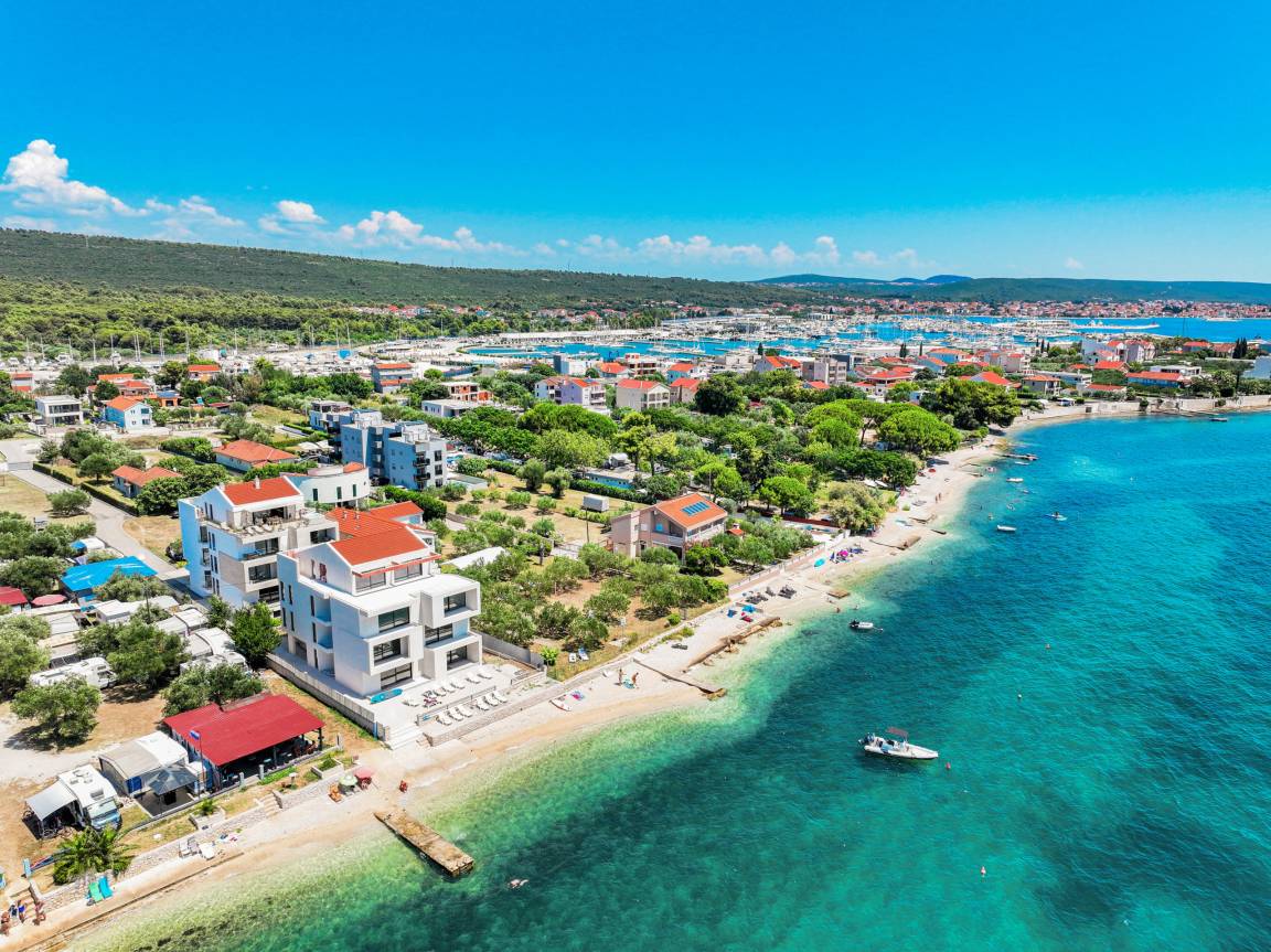 75 M² Apartment ∙ 2 Bedrooms ∙ 5 Guests - Zadar