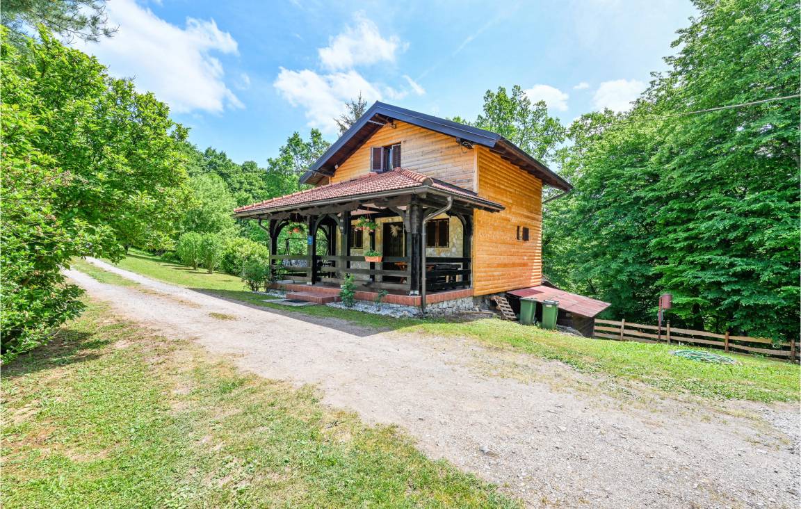 165 M² Huis ∙ 2 Slaapkamers ∙ 6 Gasten - Kroatië