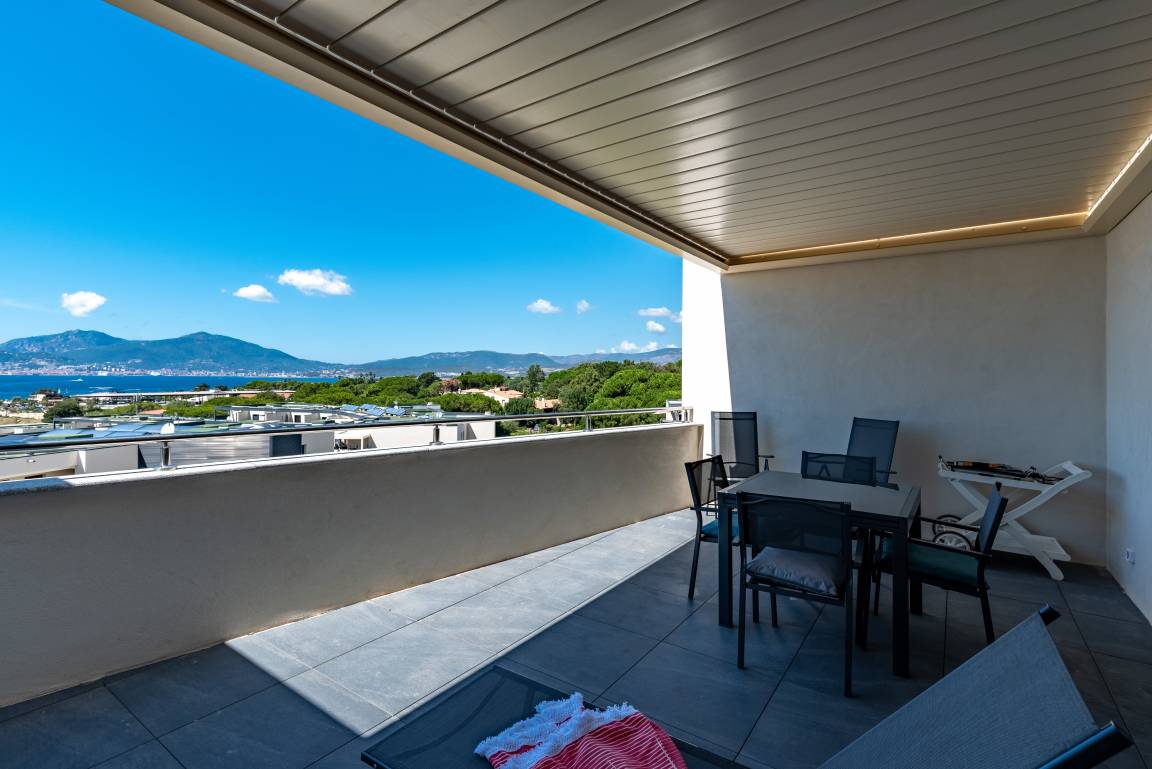 80 M² Appartement ∙ 2 Chambres ∙ 4 Personnes - Plage de Porticcio