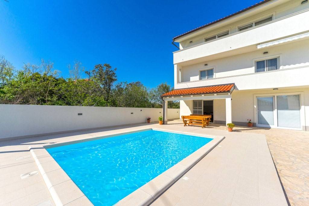 80 M² Appartement ∙ 2 Slaapkamers ∙ 5 Gasten - Vir