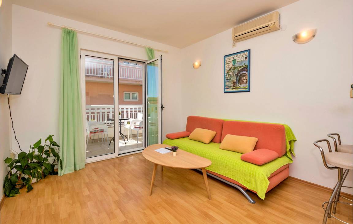 55 M² Apartment ∙ 2 Bedrooms ∙ 5 Guests - Makarska Riviera