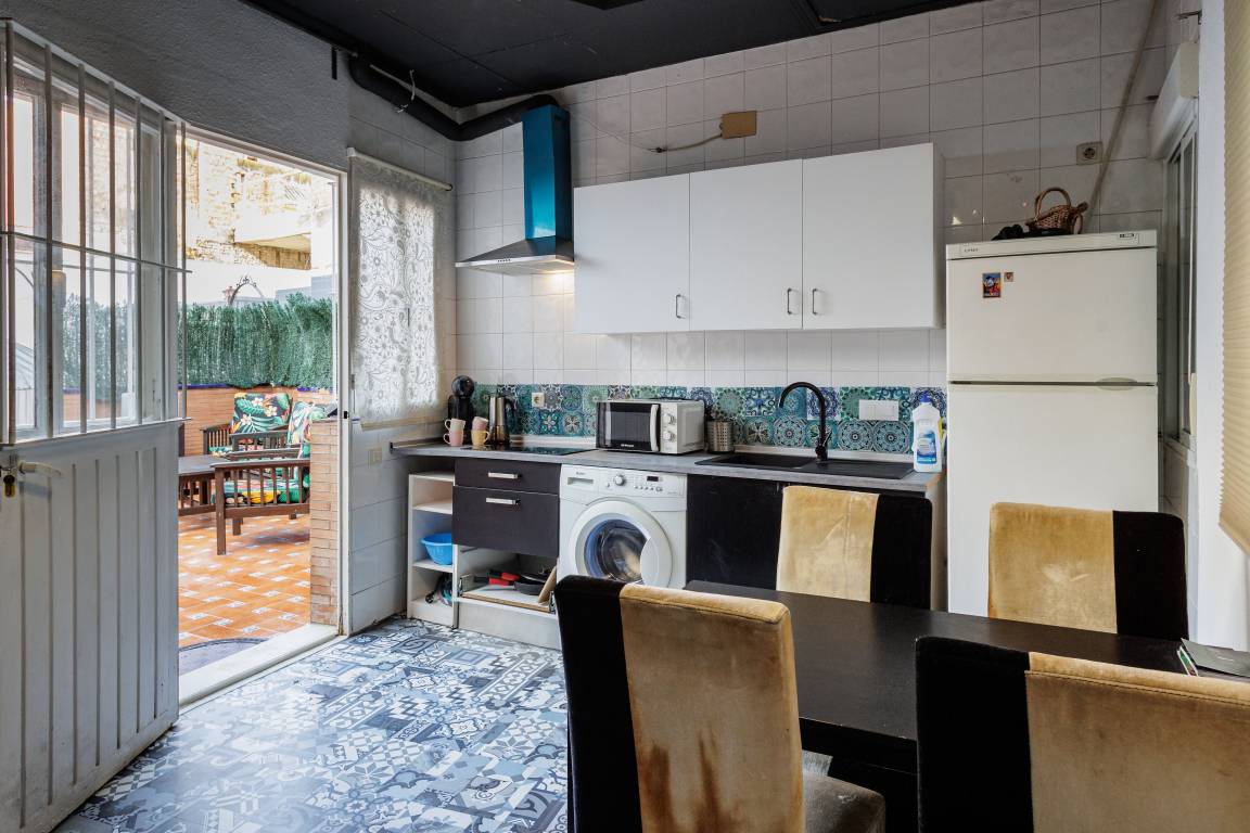 45 M² Apartamento ∙ 3 Habitaciones ∙ 6 Huéspedes - Sevilla