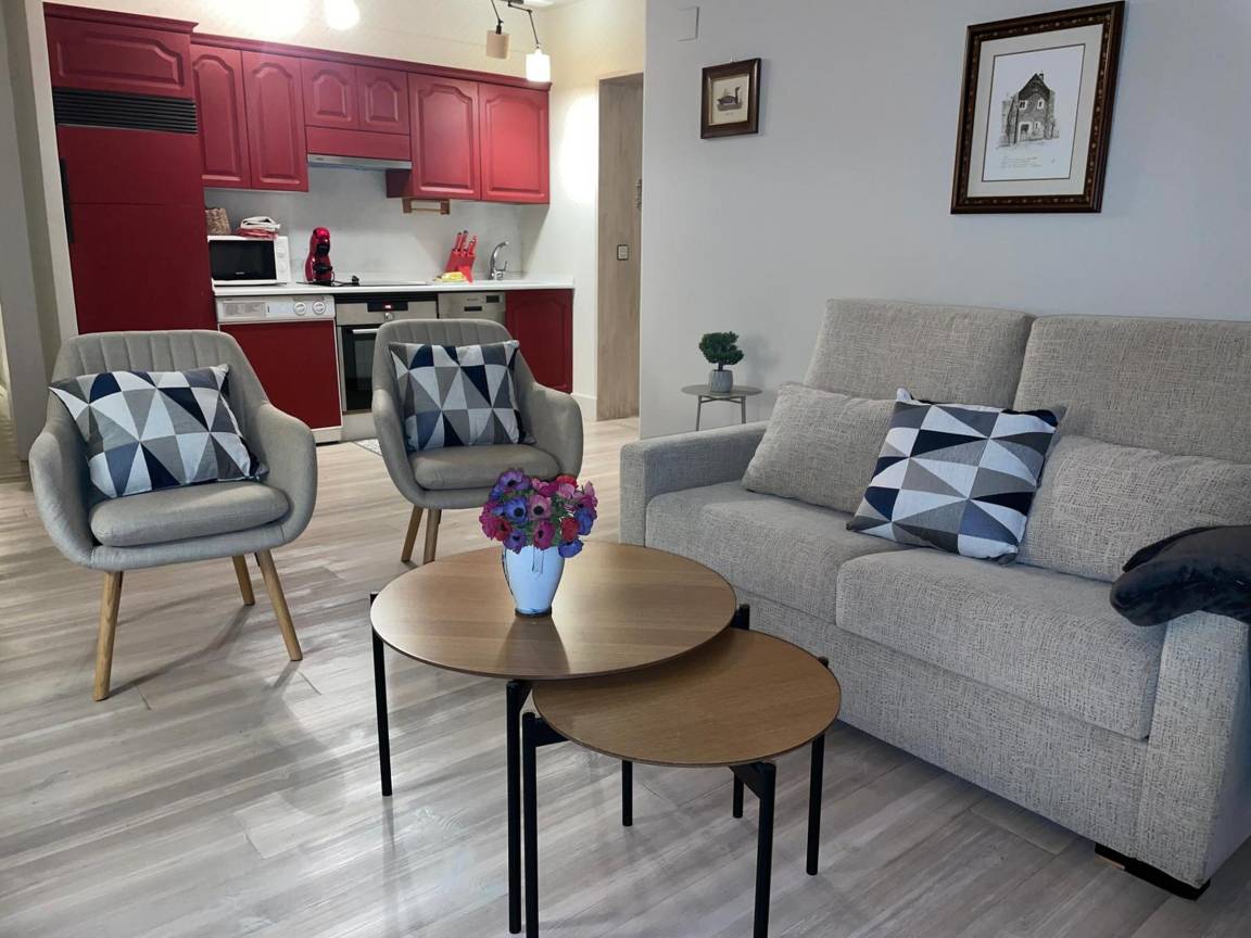 60 M² Apartamento ∙ 2 Habitaciones ∙ 4 Huéspedes - Jaca