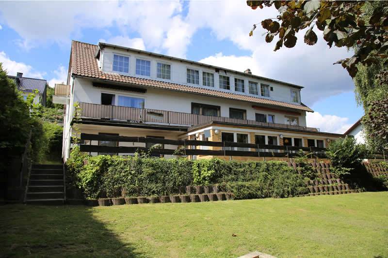 500 M² Ferienhaus ∙ 12 Schlafzimmer ∙ 30 Gäste - Bad Sachsa