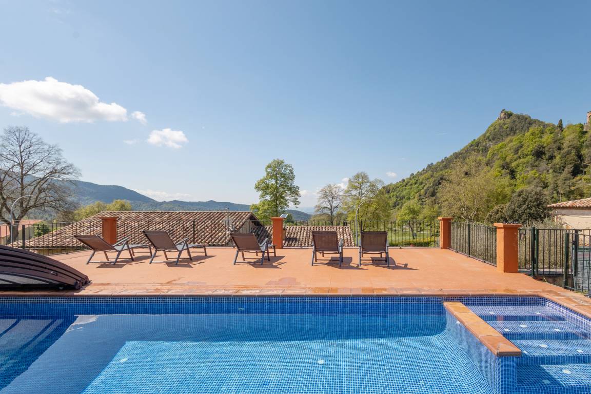 350 M² House ∙ 3 Bedrooms ∙ 9 Guests - Sant Quirze de Besora