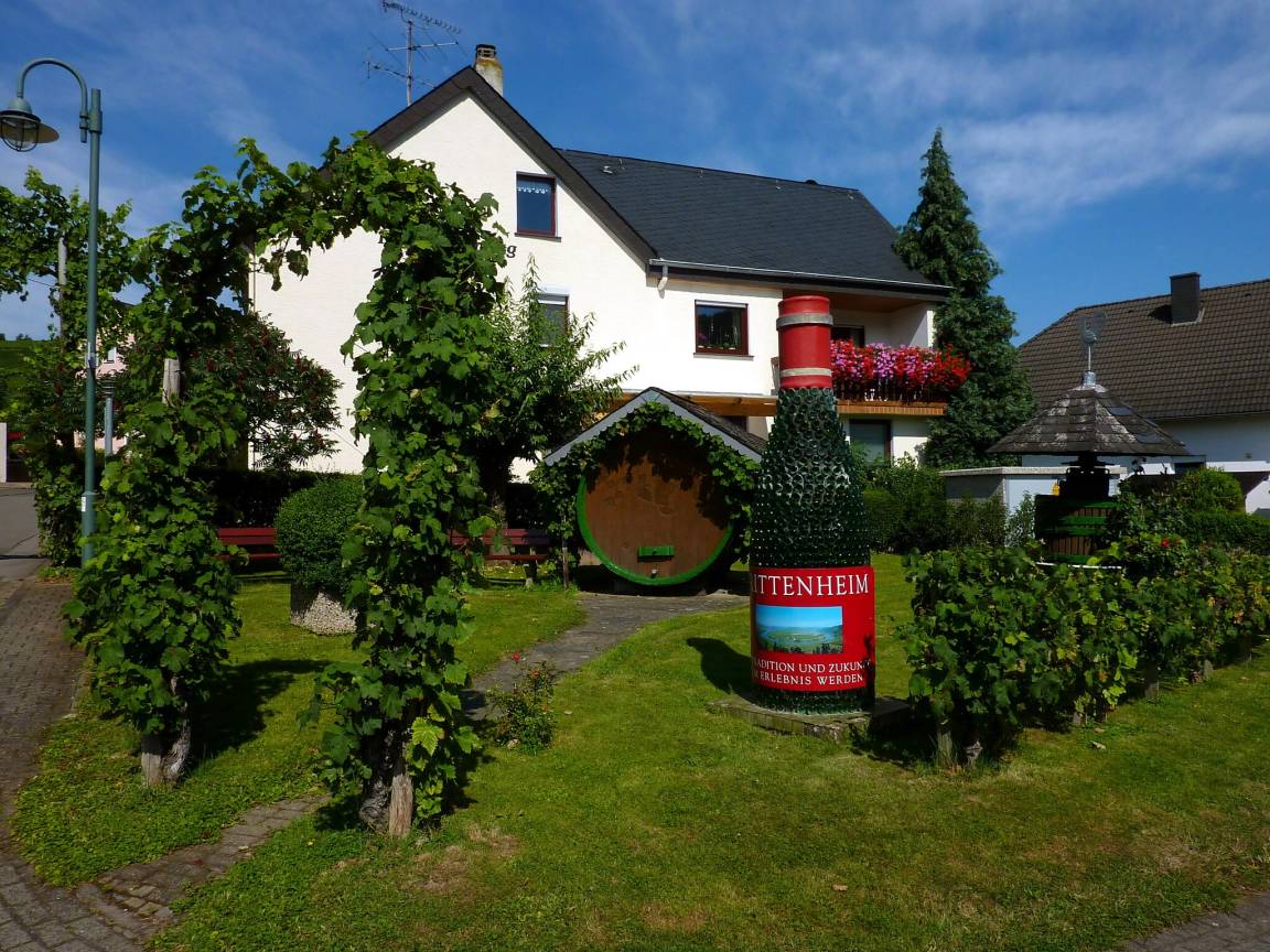 35 M² Ferienwohnung ∙ 1 Schlafzimmer ∙ 2 Gäste - Leiwen